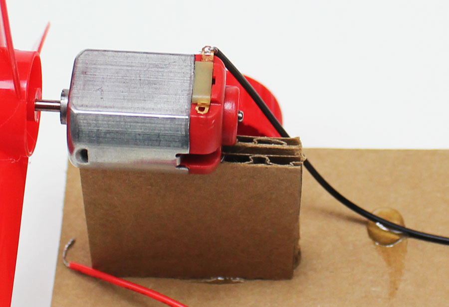 Make a Simple Electric Propeller Car | STEAM / Science Project