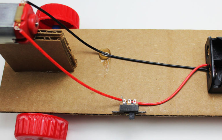 Make a Simple Electric Propeller Car | STEAM / Science Project