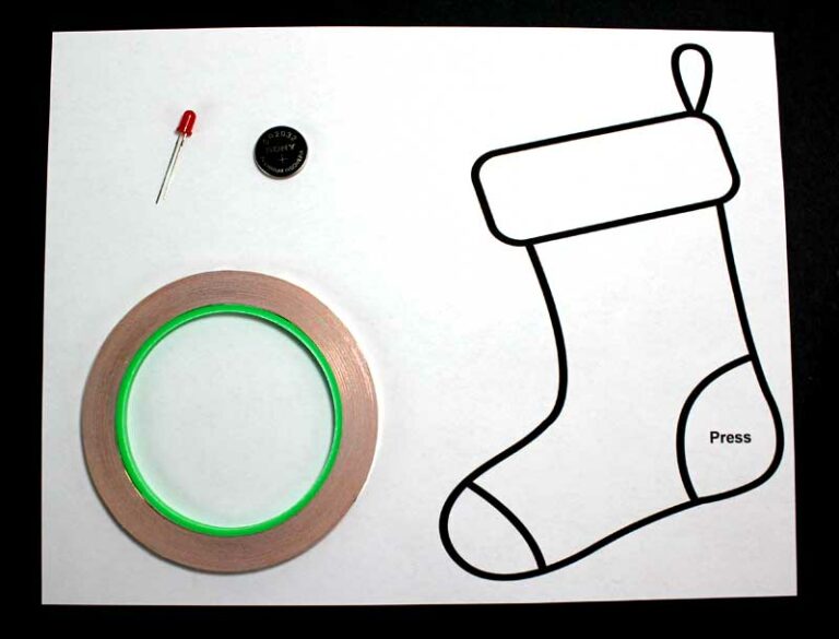 Make Christmas Light Up Cards - 6 FREE Templates | Makerspaces.com